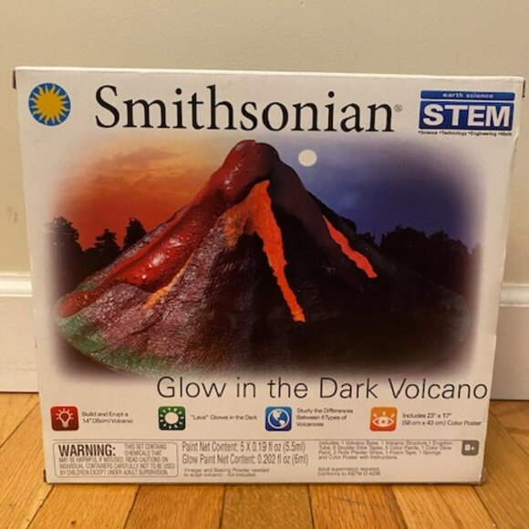 Smithsonian | Toys | Smithsonian Glow In The Dark Volcano Kit Stem New ...